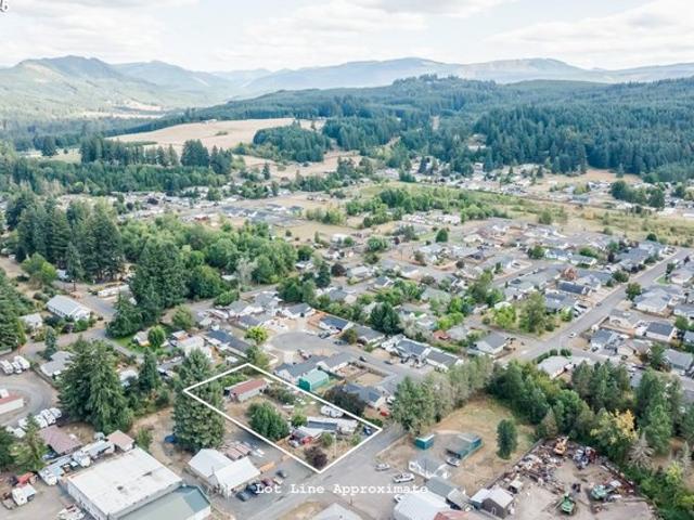 1285 46th Ave, Sweet Home, OR 97386