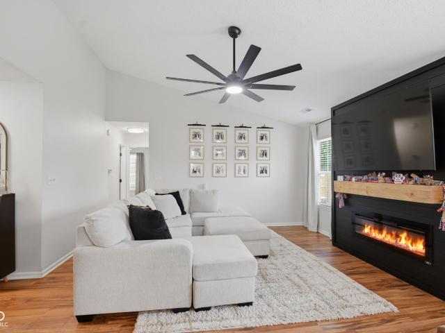 12869 Longleaf Lane