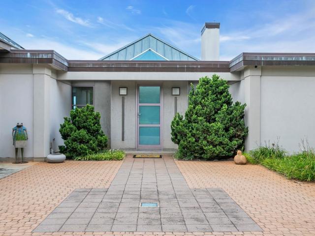 1286 N Highway 101