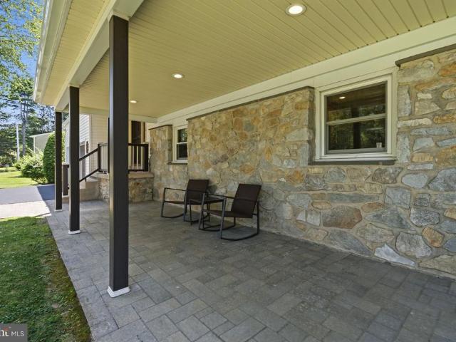1286 Clearbrook Road