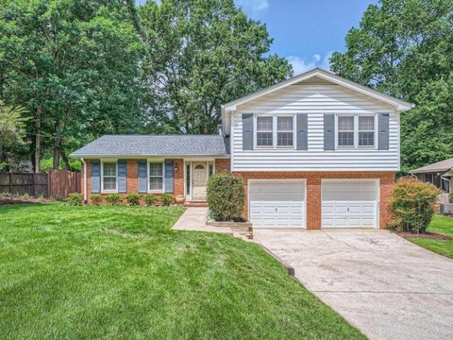 1286 Sanden Ferry Dr, Decatur, GA 30033
