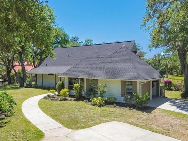 1286 Thoreau Cir, Venice, FL 34292