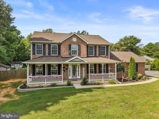 12871 Crescent Run St, La Plata, MD 20646