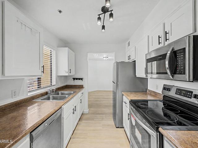 1287 n alma school road # 259