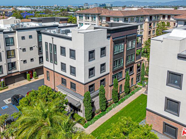 12883 W Runway Rd, Unit 2, Playa Vista, CA 90094 | MLS #26780
