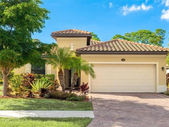 12880 Cinqueterre Dr, Venice, FL 34293