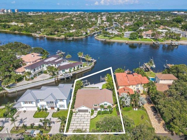 12880 S Shore Dr, Palm Beach Gardens, FL 33410