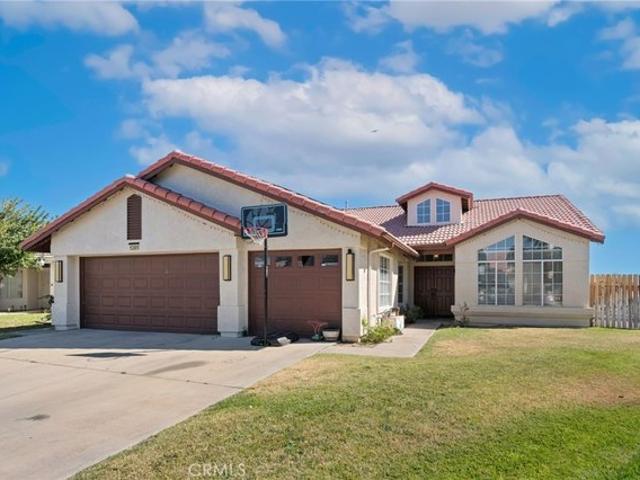 12881 Encanto Dr, Victorville, CA 92392