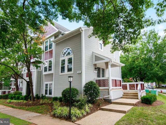 12887 B Grays Pointe Rd Unit 12887B, Fairfax, VA 22033