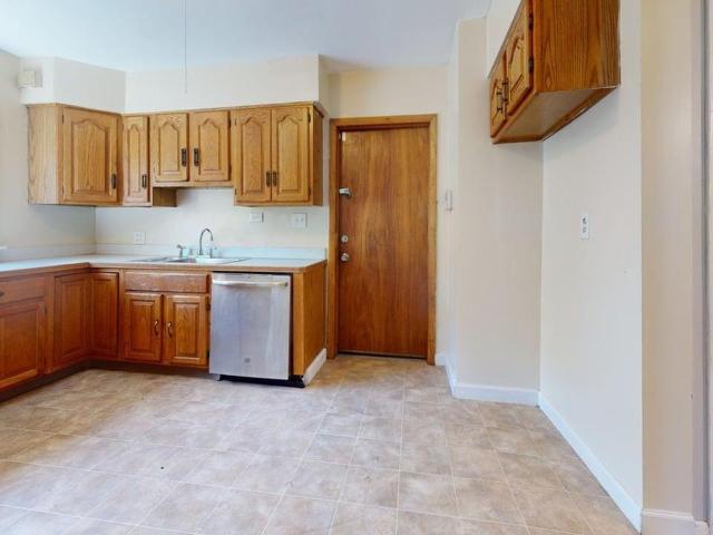 1288 E. 167th St. 2 Bedroom Apartment for Rent at 1288 E 167th St, Cleveland, OH 44110 North Collinwood