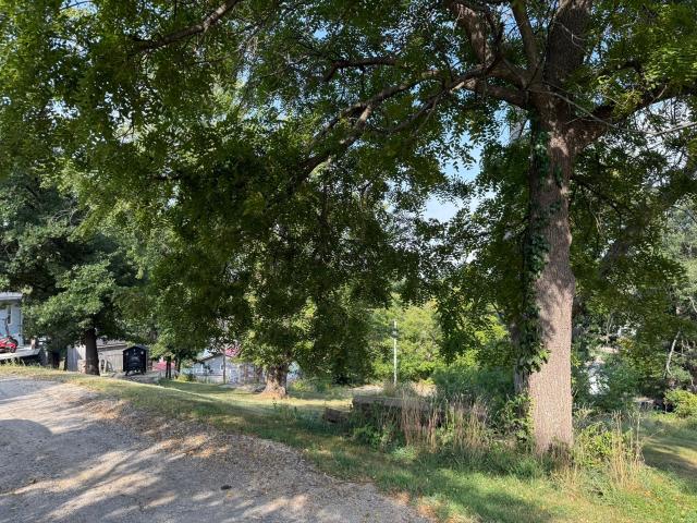 1288 Lakeshore Drive