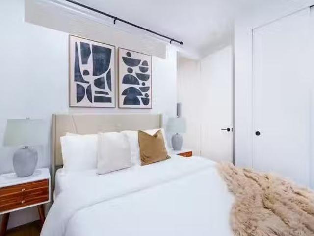 #1288 4RN: Room in 2 Bedroom and 1 Bathroom