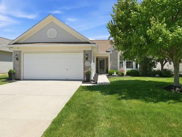 12897 Oxbridge Pl, Fishers, IN 46037