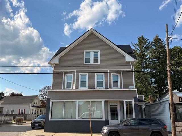 1289 Cranston St, Cranston, RI 02920