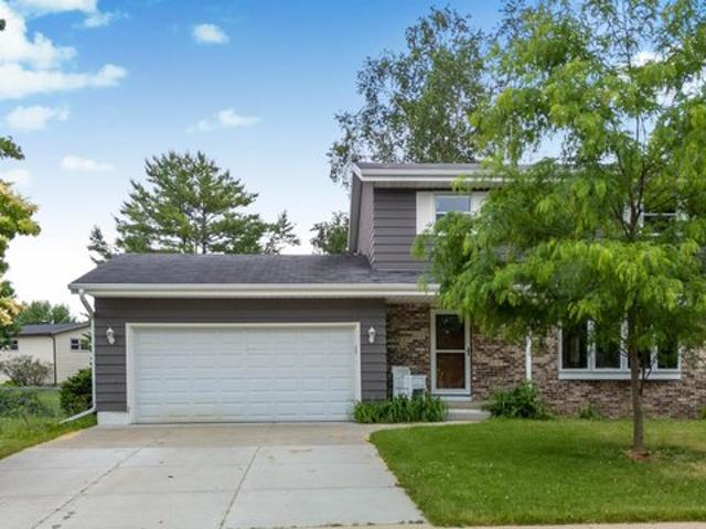 1289 Crossing Ridge Trl, Sun Prairie, WI 53590