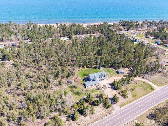 1289 E M28 Hwy, Marquette, MI 49855