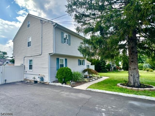 1289 Englishtown Rd