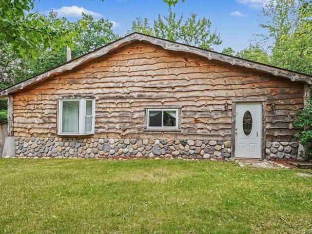 1289 Geesey Ave, Mio, MI 48647