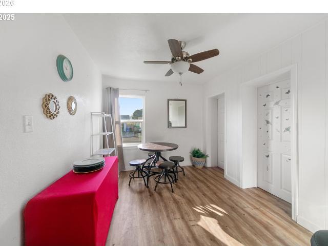 1289 ivy ave