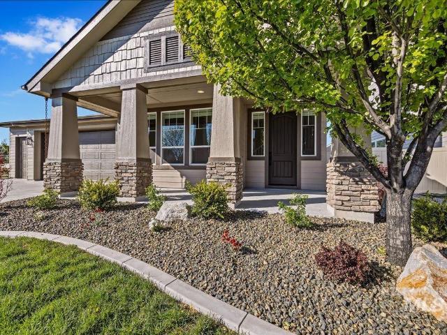 1289 W Christopher Dr