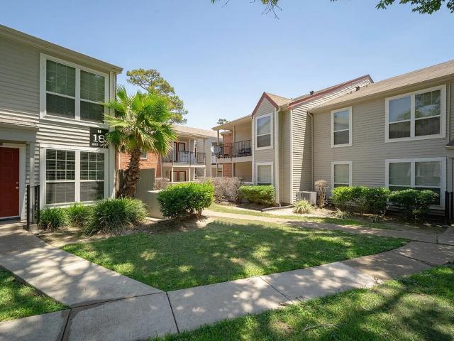 12800 Woodforest Boulevard W0706