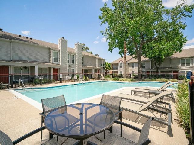 12800 Woodforest Boulevard N1704