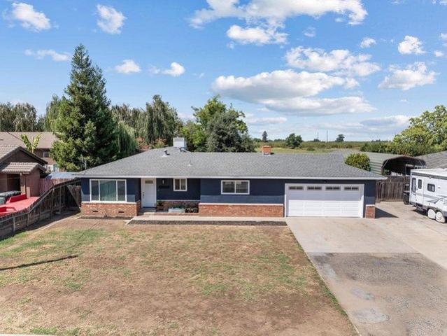 12801 Bonnie Brae Ave, Waterford, CA 95386