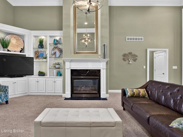 12801 Deer Cross Dr