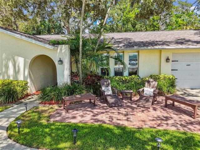 12801 Kimberly Oaks Cir, Largo, FL 33774 | MLS #TB8416 | Compass