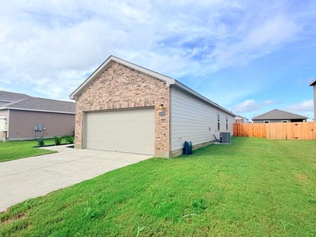 12807 Prairie Valley