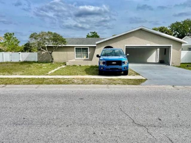12804 Buckhorn Dr, Hudson, FL 34669