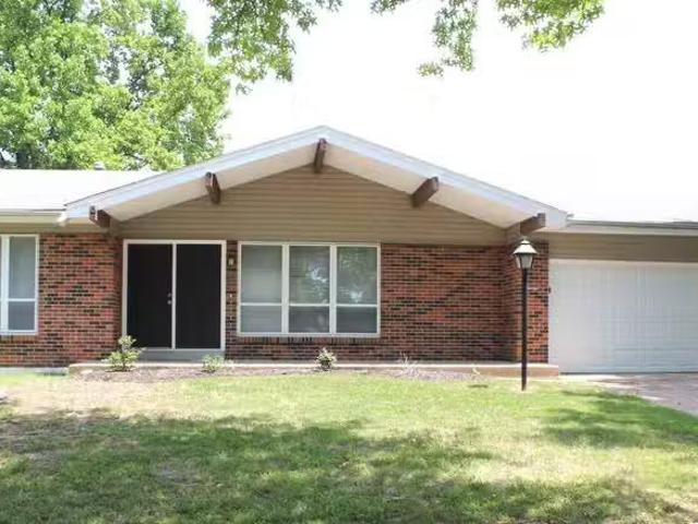 12804 Fox Haven Dr Florissant, MO 63033 12804 Fox Haven Dr