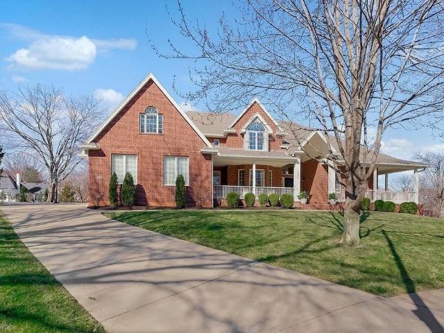 12804 Sagamore Rd, Leawood, KS