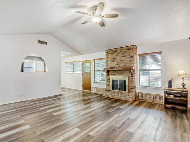 12808 Irongate Ave, Austin, TX 78727 | MLS #7427 | Compass