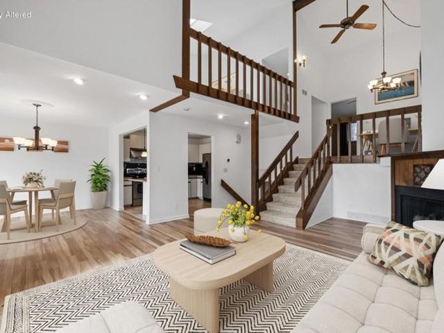 12808 N Colony Dr, Mequon, WI 53097