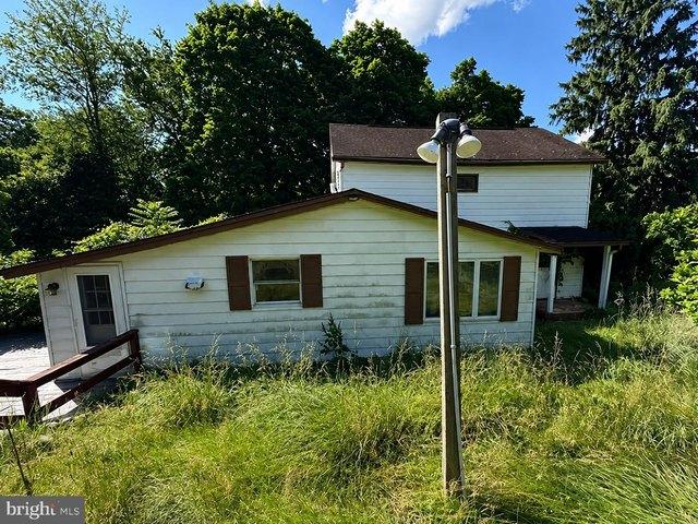 12808 Rose Mary Ln NW, Mount Savage, MD 21545