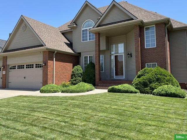 1280 N Bristolwood Dr, Fremont, NE 68025