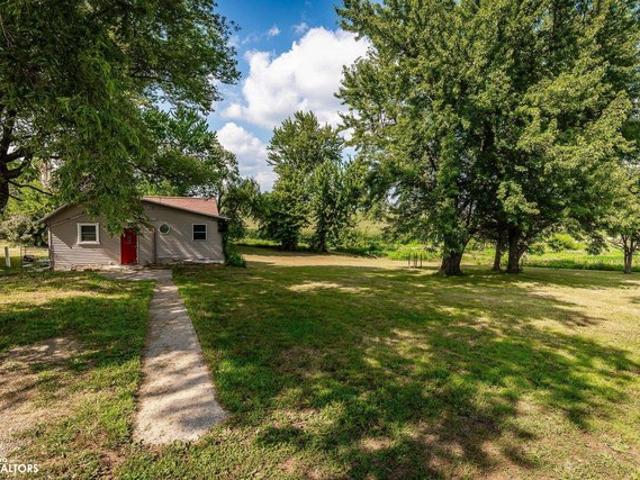 1280 Hopkins Ave, Marshalltown, IA 50258