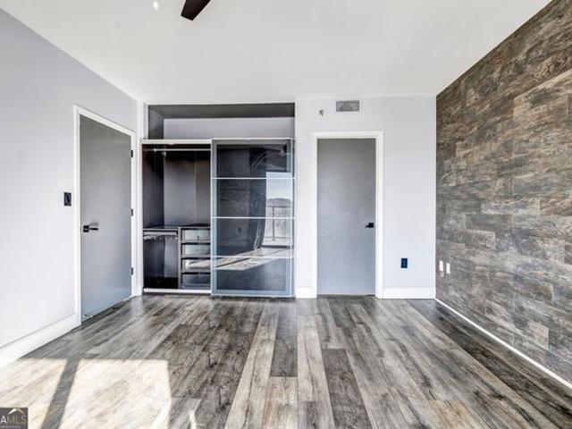 1280 W Peachtree St NW Apt 1504, Atlanta, GA 30309