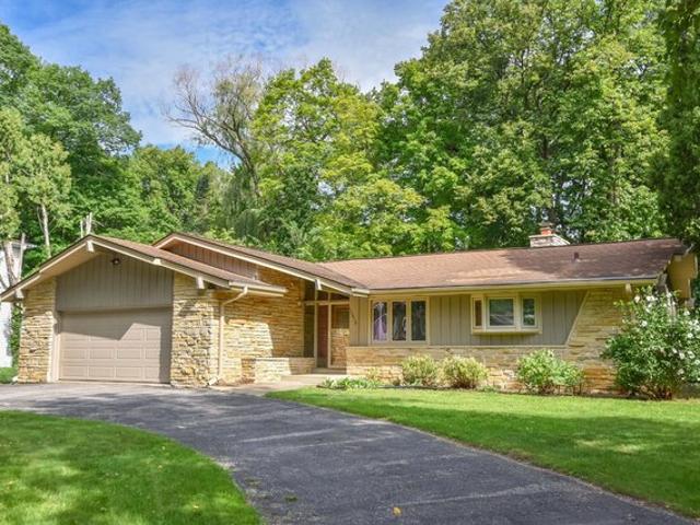 12810 W Meadow Ln, New Berlin, WI 53151