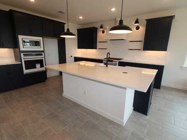 12811 Old Fashion Circle