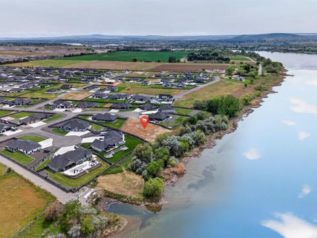 12817 Willettas Pl, Pasco, WA 99301