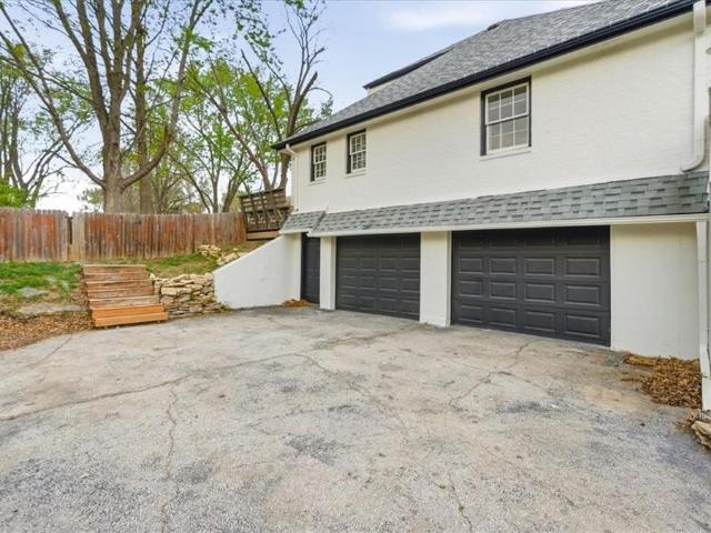 12816 Overhill Ave, Grandview, MO 64030 | MLS #2612
