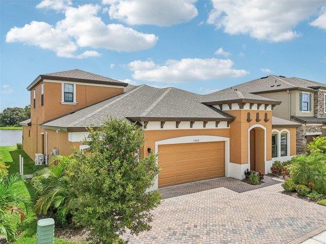 12818 Boggy Creek Dr, Riverview, FL 33579