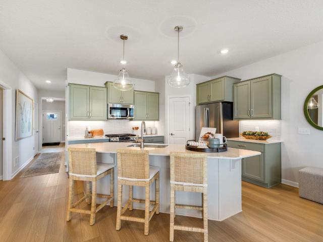 1281 Edge Way