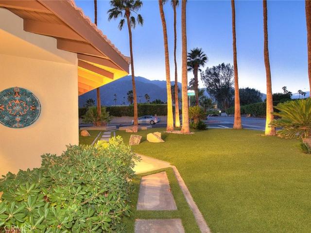 1281 Linda Vista