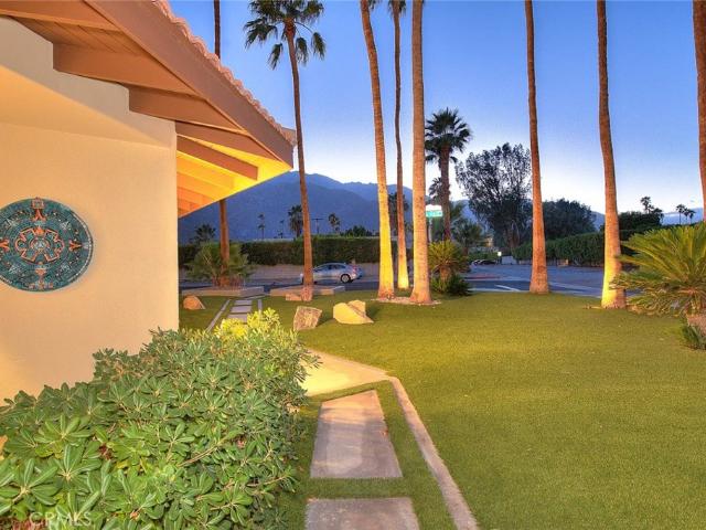 1281 Linda Vista