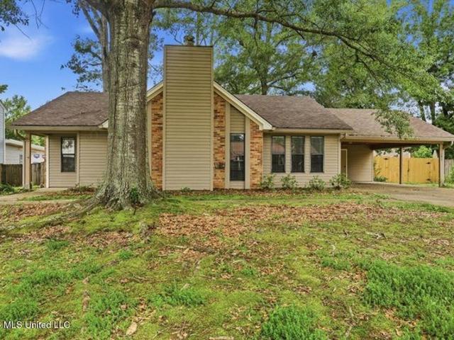 1281 Steens Creek Dr, Florence, MS 39073