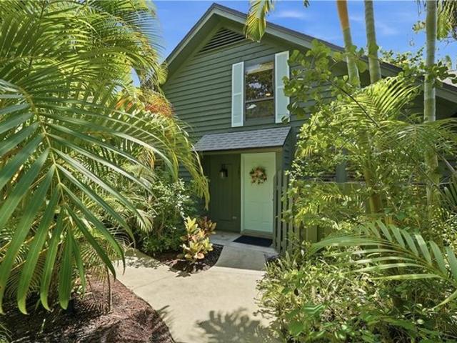 1281 Solana Rd, Naples, FL 34103