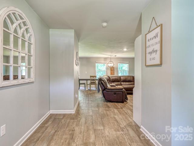 1281 Twin Bridge Road